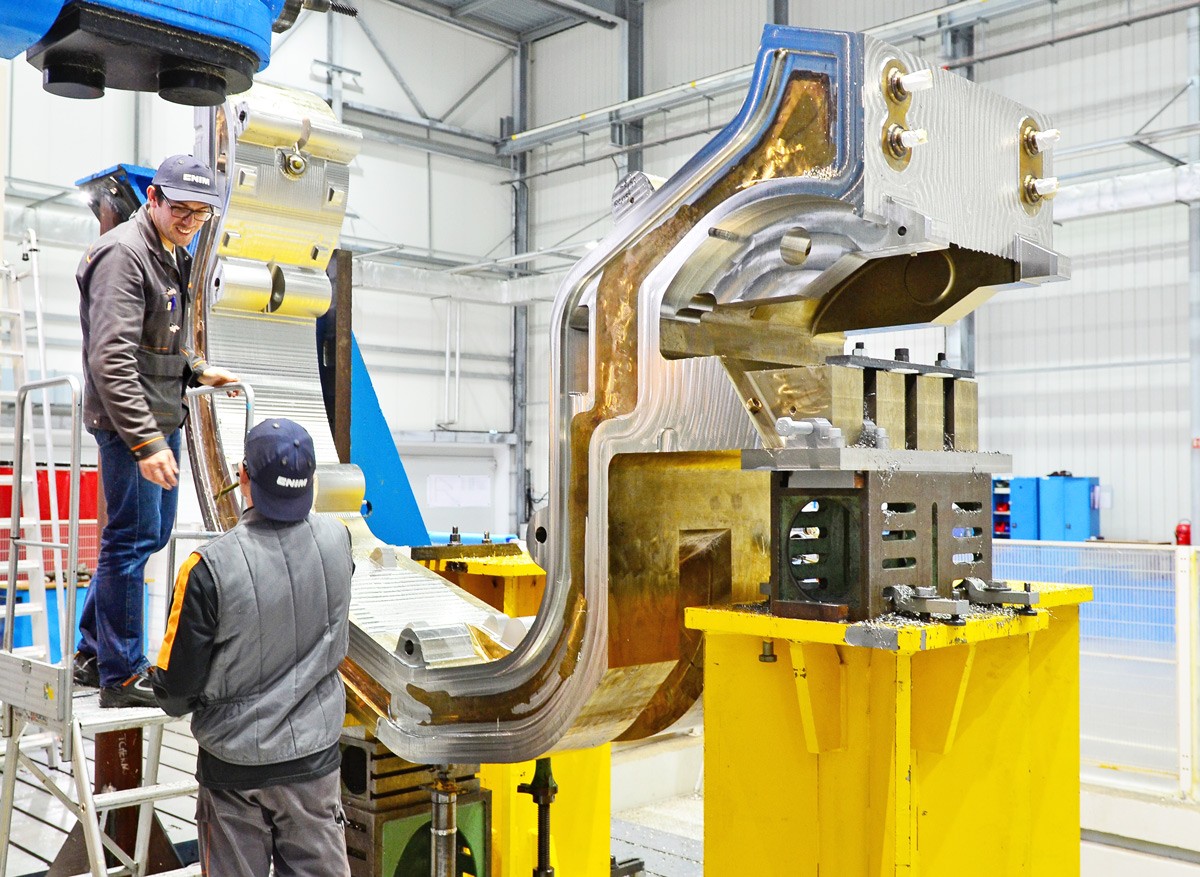 Europe starts manufacturing the first set of ITER Divertor Cassettes ...