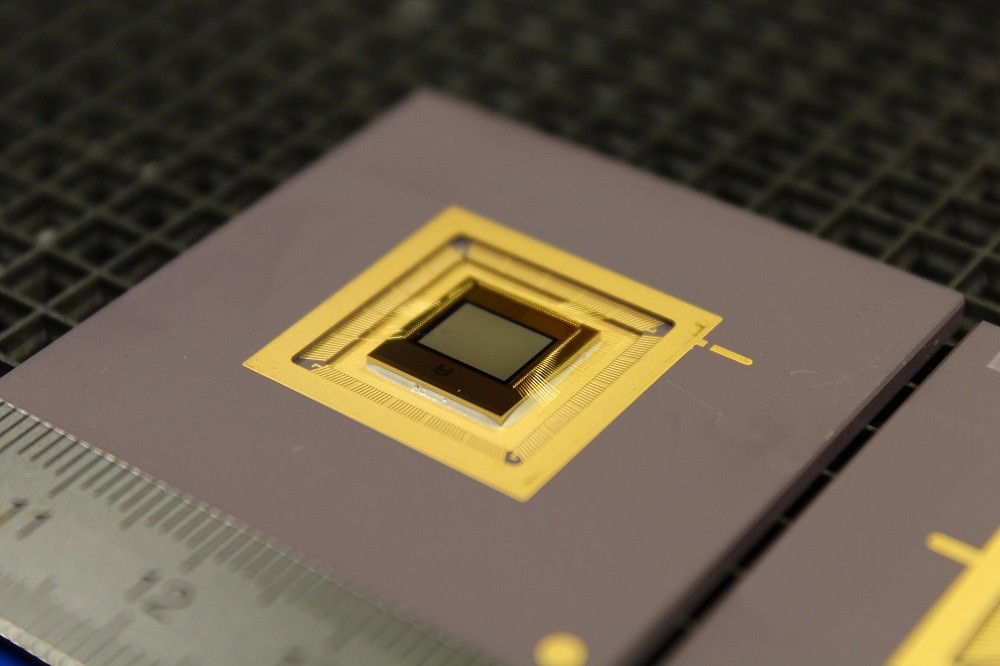 Developing compact cutting-edge cameras for ITER - Fusion for Energy